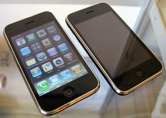 Netauktion - 2st iPhone 3G.