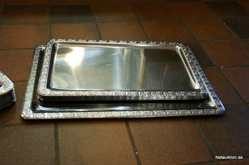 Netauktion - Brickor i vitmetall